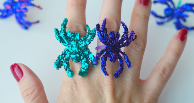 DIY Glitter Spider Rings