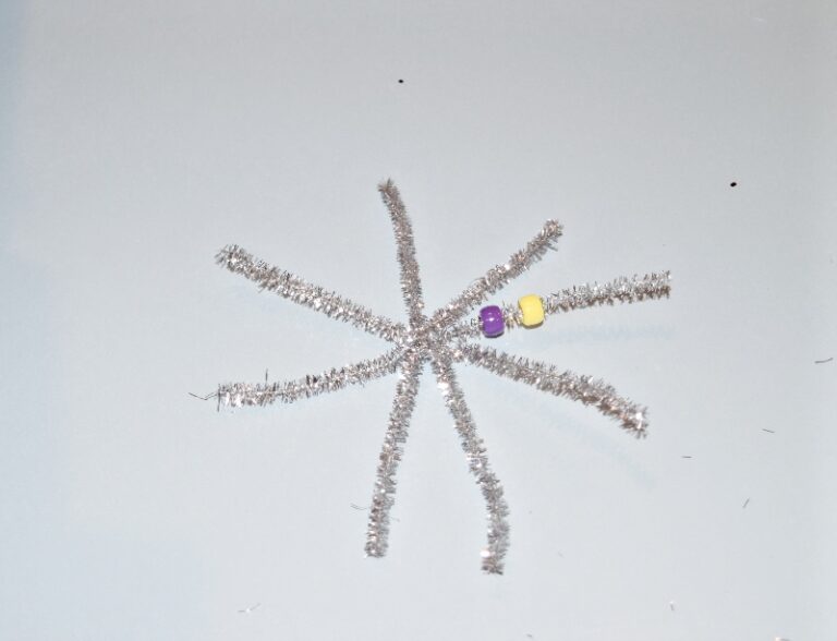 Pipe Cleaner Snowflakes